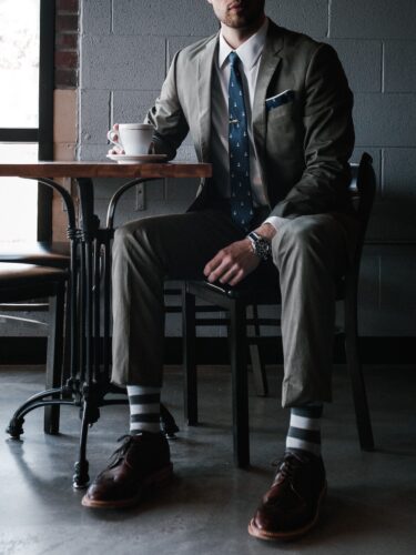 How Long Should a Tie Be? Getting Your Tie Length Just Right | Dapper ...