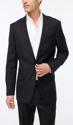 The Essential Style Guide to Wearing a Black Suit | Dapper Confidential