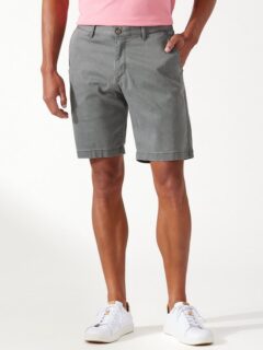 How to Wear Chino Shorts Plus Our Favorites For 2024 Summer | Dapper ...
