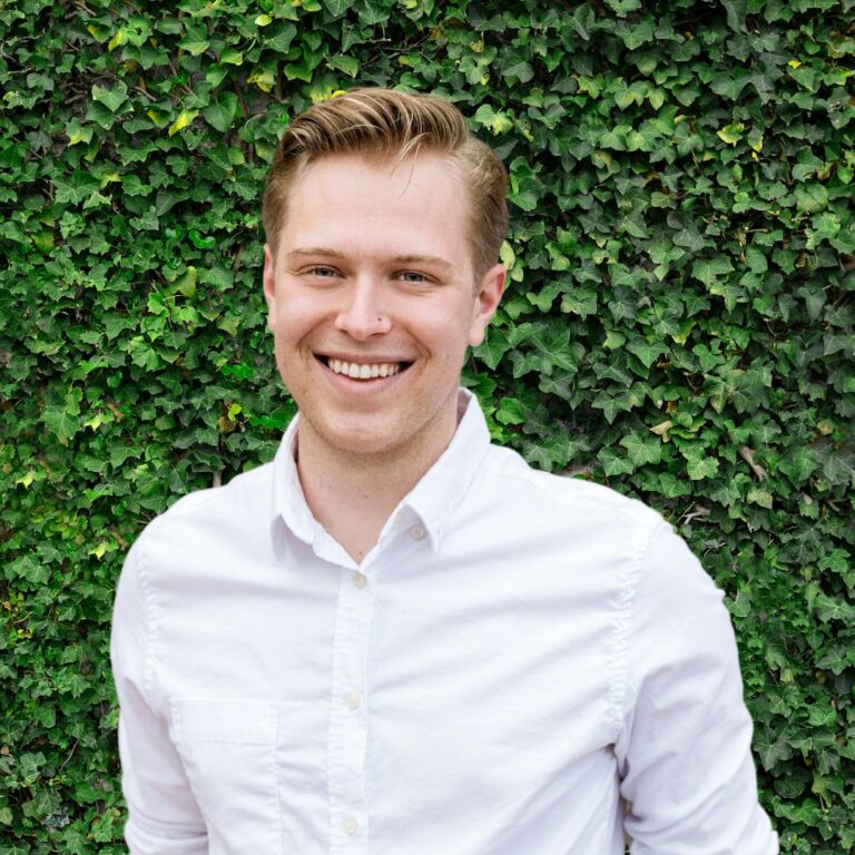 Men's Sideburns: How to Trim, Shape, & Style | Dapper Confidential