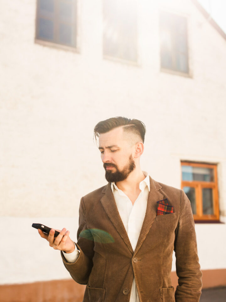 What Is a Taper Fade Comb Over Hairstyle & How to Pull One Off ...