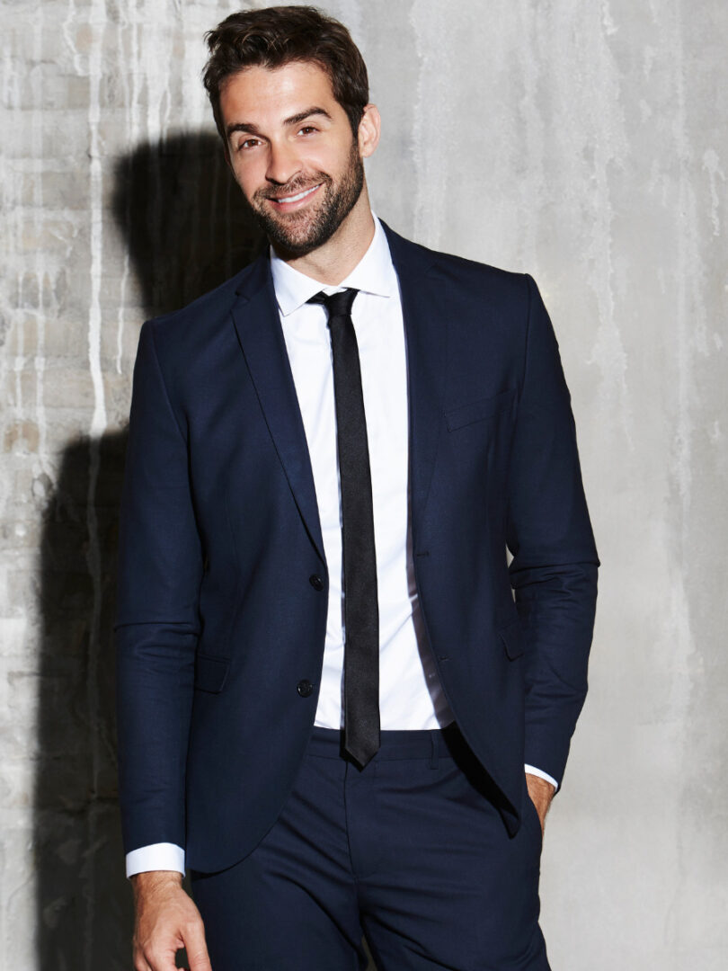 9 Best Suit Colors for Every Occasion & Purpose | Dapper Confidential